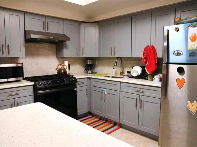 195 Bay 46th Street