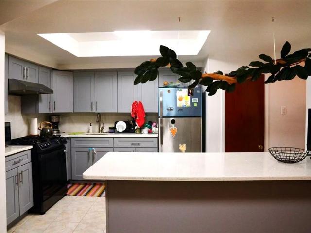 195 Bay 46th Street