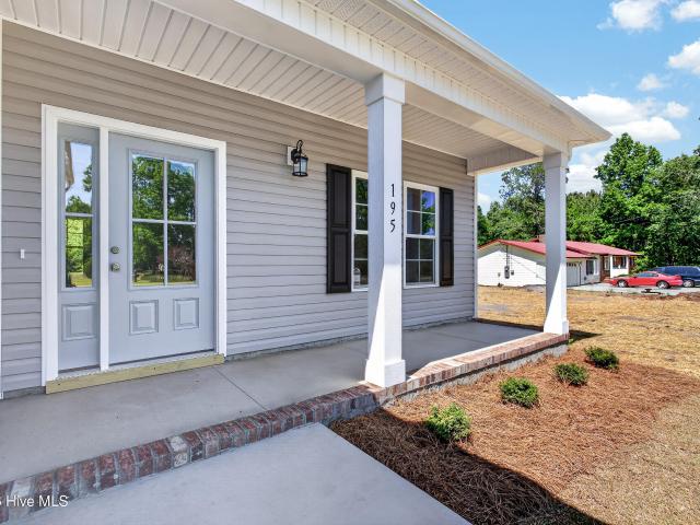 195 Briarneck Road