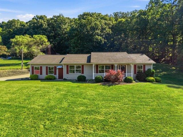 195 Browns Hill Rd, Valencia, PA 16059
