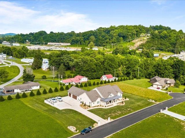 195 Grandview Lane