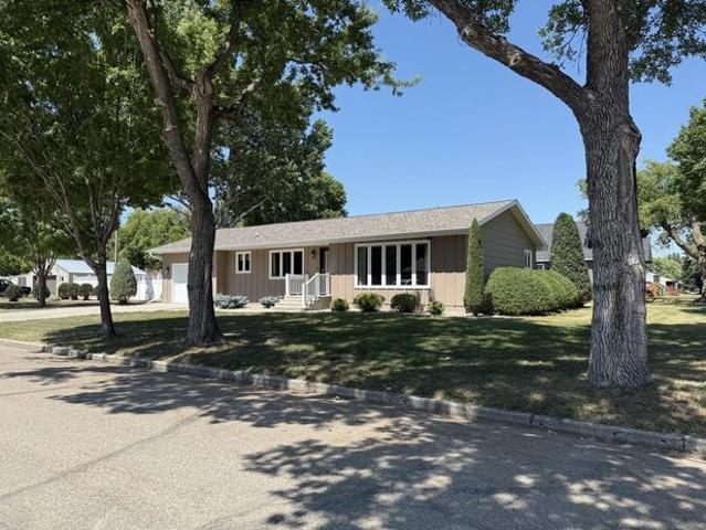 195 E 4th Ave, Westhope, ND 58793