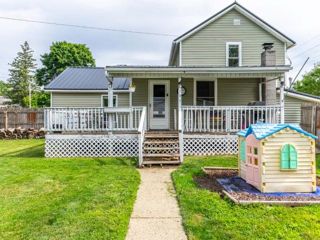 195 E Chestnut Street