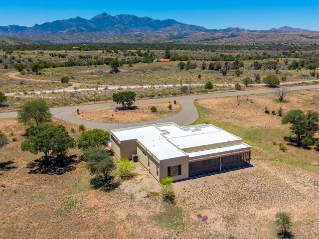 195 e papago springs road