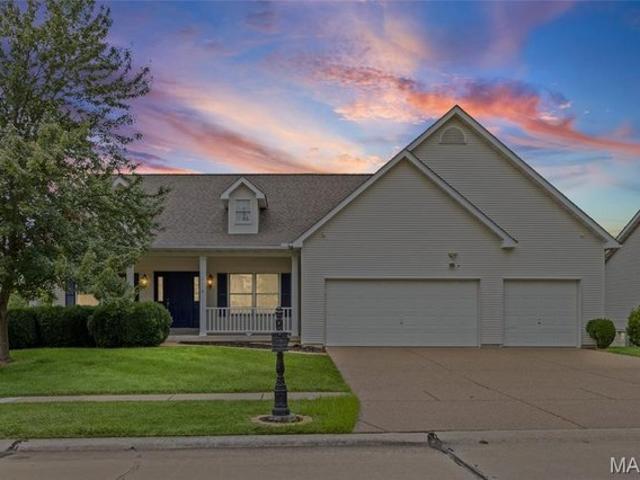 195 England Dr, O'Fallon, MO 63366