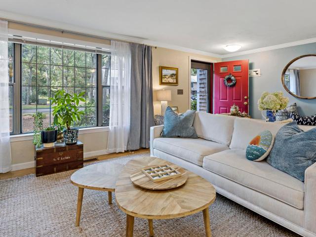 195 Falmouth Road APT 3F