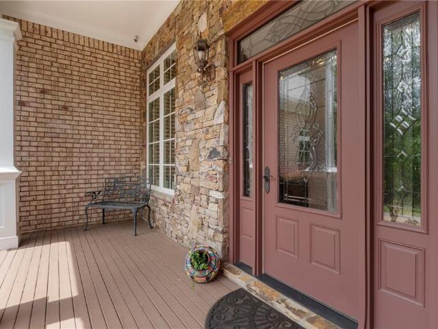 195 Fredericks Cove