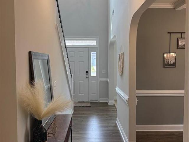 195 Kensington Drive