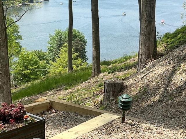 195 Oneida Trail