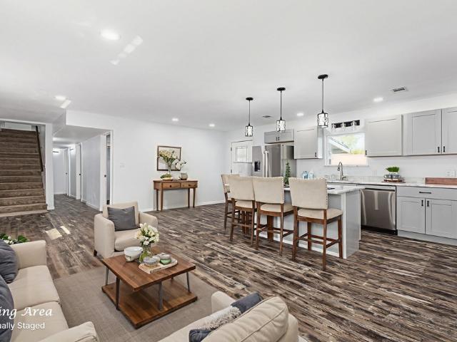 195 Lakeside Drive