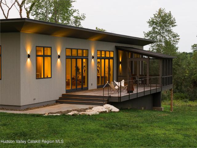 195 Mohonk Road