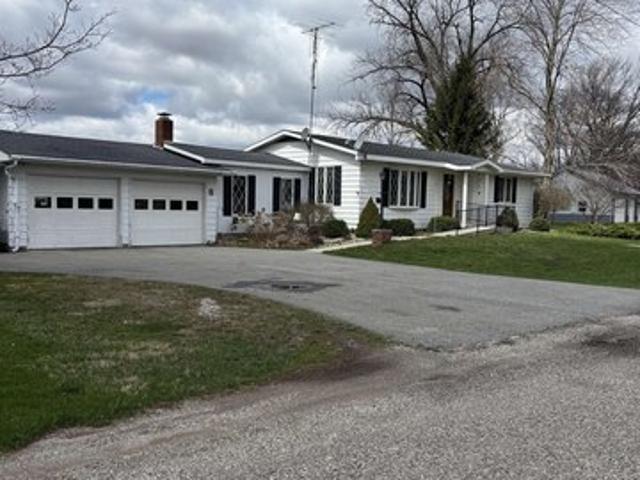 195 N 1075 W, Angola, IN 46703