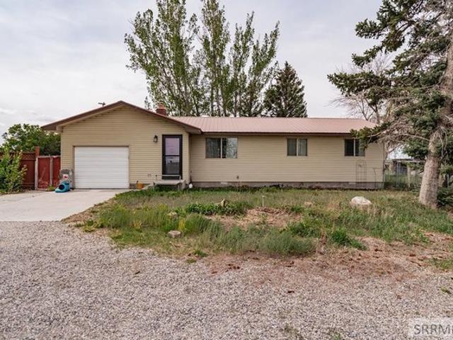 195 N Bassett Rd, Roberts, ID 83444