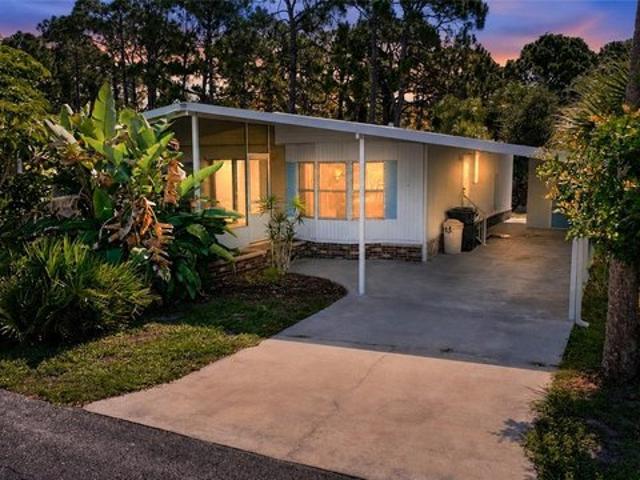 195 S Fiji Cir, Englewood, FL 34223