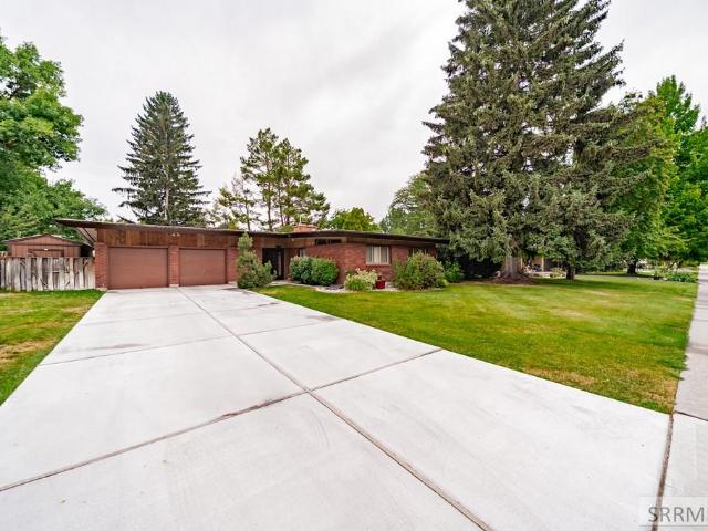 195 S Lloyd Cir, Idaho Falls, ID 83402 | Compass