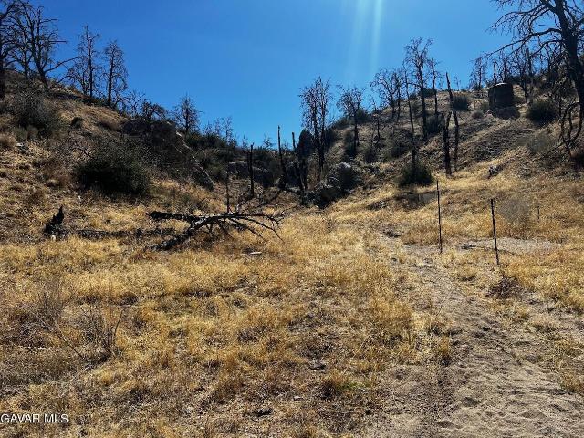 195 Street E Llano Ca, Ste 2, Llano, CA 93544 | MLS #25006 | Compass