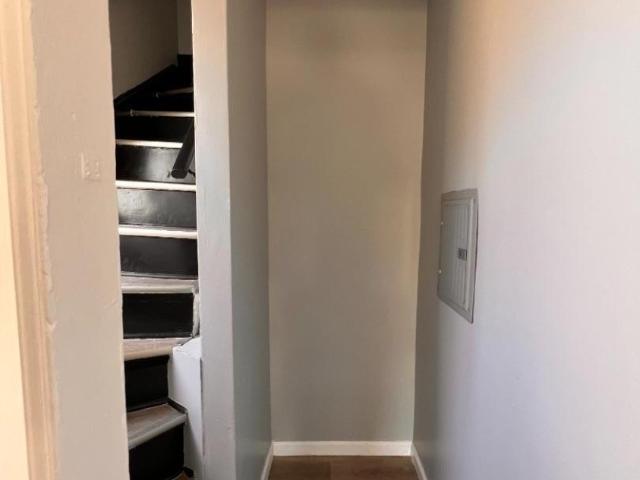 195 Park Ave # 2