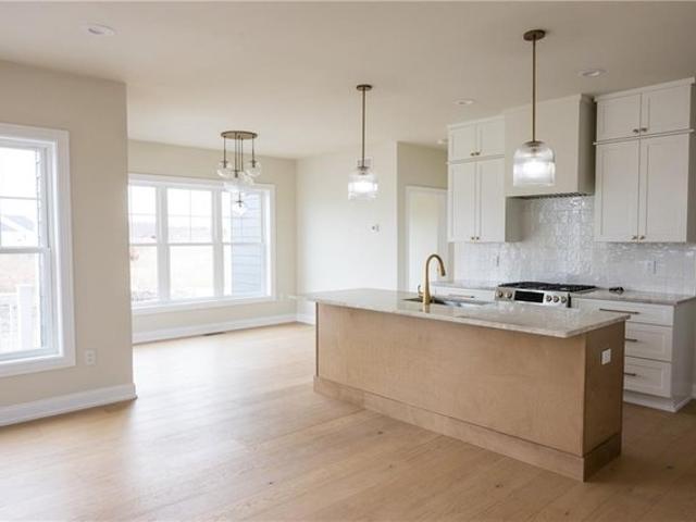 195 Revolution Way, Portsmouth, RI 02871