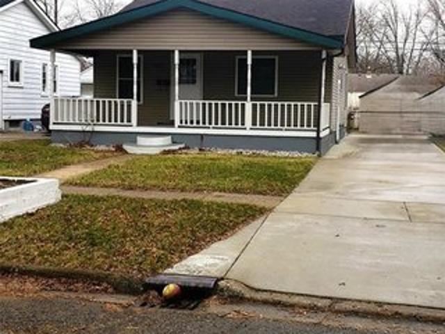 195 W Strathmore Ave, Pontiac, MI 48340