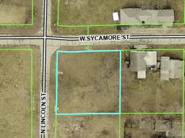 195 W Sycamore St, Macy, IN 46951