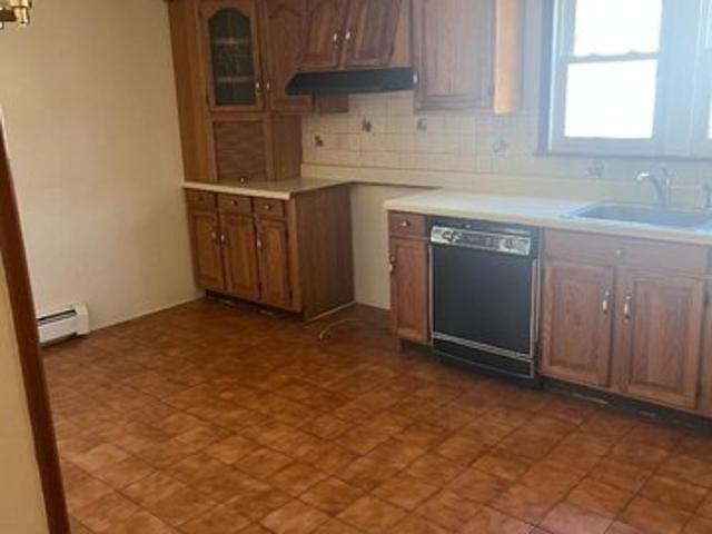 195 Walnut St, Newark, NJ 07105