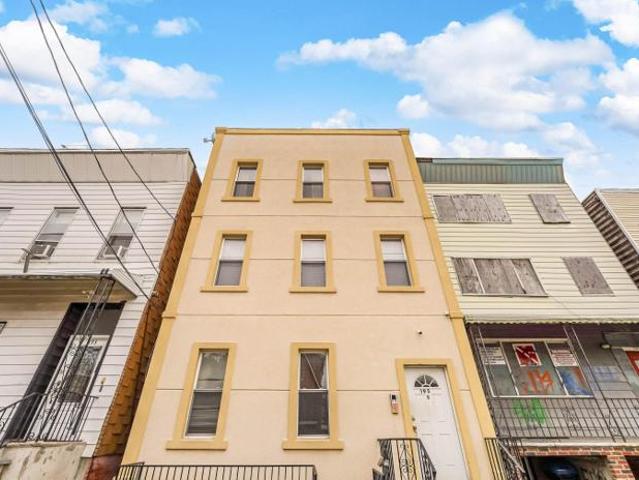 195 Webster Ave #3, Jersey City, NJ 07307