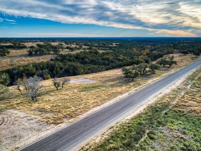 195 Well Springs Dr Unit 82, Kerrville, TX 78028