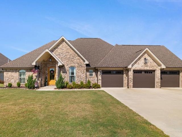 195 Wynchase Dr E, Muscle Shoals, AL 35661
