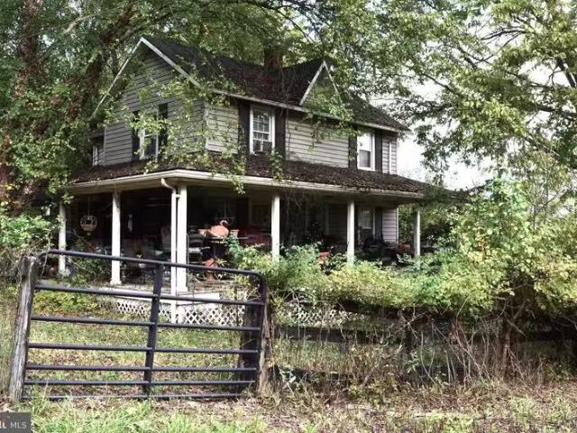 19647 Telegraph Springs Rd, Purcellville, VA 20132 MLS VALO2.