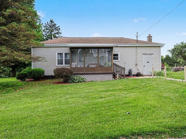 19647 L Dr N, Marshall, MI 49068
