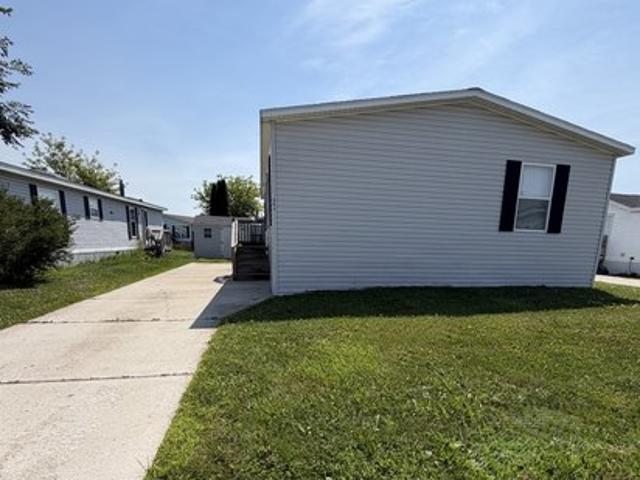 1964 Evergreen Ln, Ypsilanti, MI 48198
