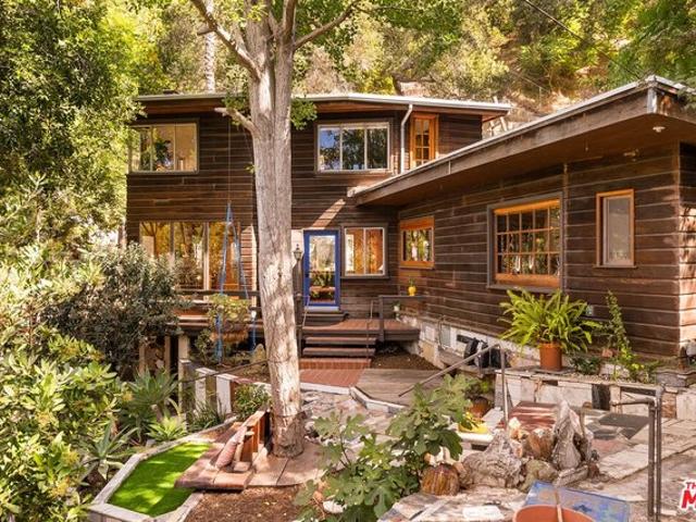 1964 Landa St, Los Angeles, CA 90039