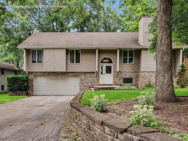 1964 Loganberry Ln, Crown Point, IN 46307
