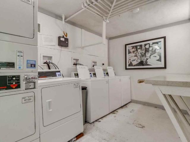 1964 5th Ave Studio Apartment for Rent at 1964 5th Ave, San Diego, CA 92101 Park West