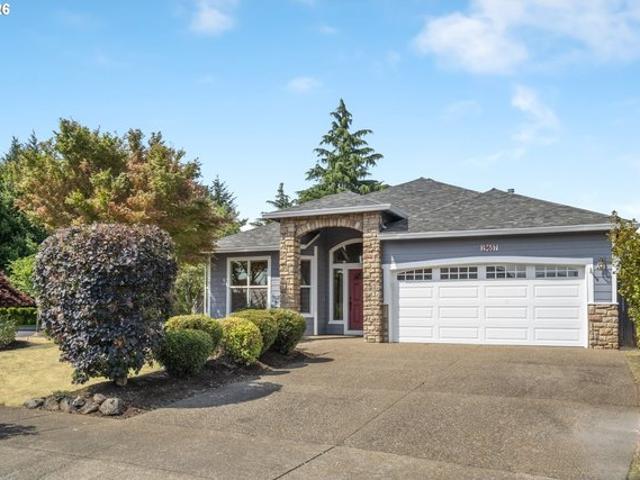 19657 Schaefer Dr, Oregon City, OR 97045