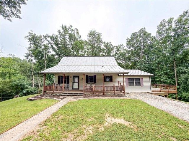 19656 N 2250th St, Dennison, IL 62423