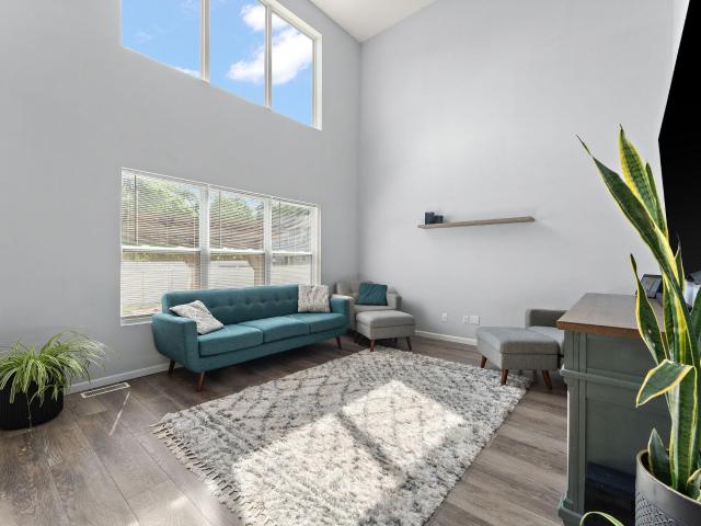 1965 Boardwalk Circle W