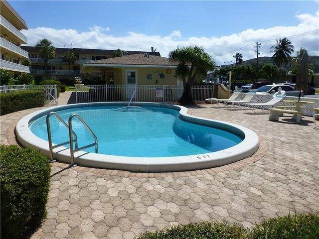 1965 SE 5th Ct Apt 104, Pompano Beach, FL 33060