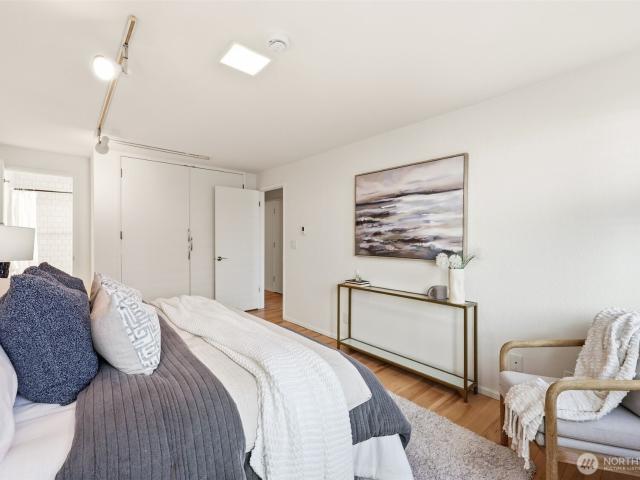 1965 12th Ave W, Unit 403, Seattle, WA 98119 | MLS #2484