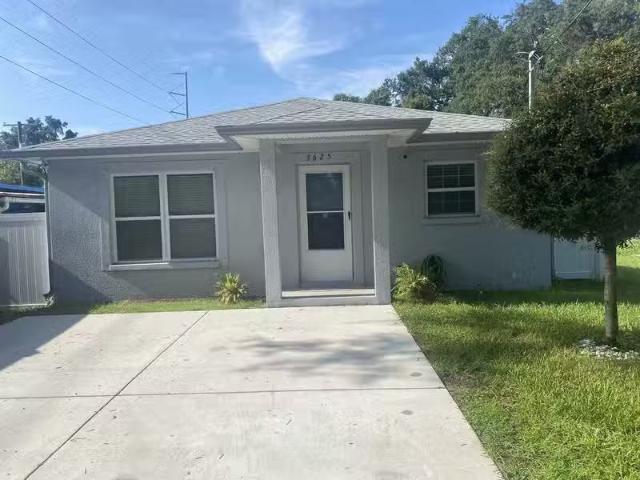 $1965 3 Bedroom 2 Bathroom House In East Tampa! 3625 E Nort.