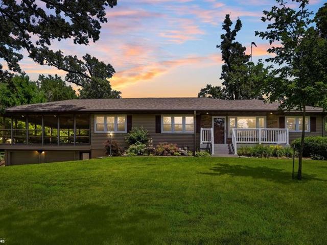 1966 Wallace Ave, Marshalltown, IA 50158