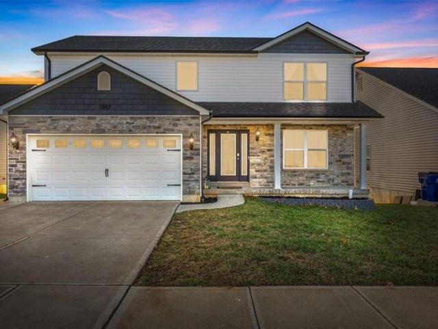 1967 Masters Dr, Festus, MO 63028