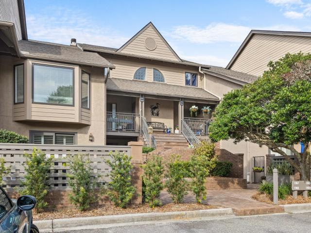 1967 Marsh Oak Ln, Seabrook Island, SC 29455 | MLS #25032 | Compass