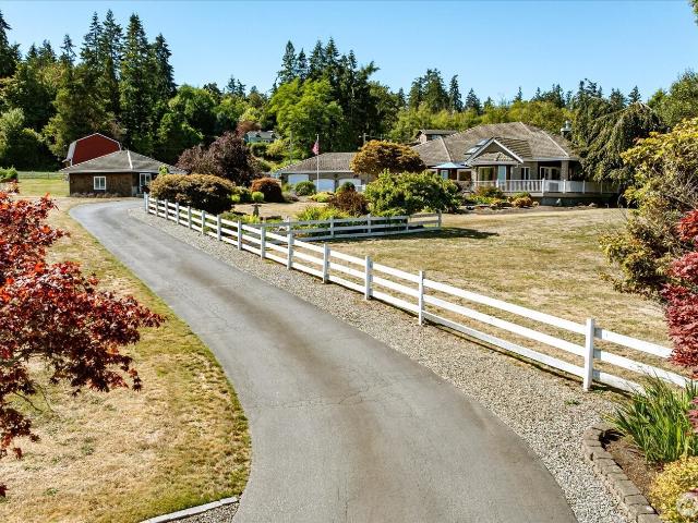 1967 Hillvista Place