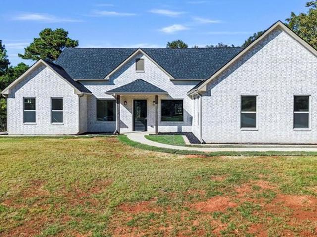 19682 Dove Ridge Dr, Lindale, TX 75771