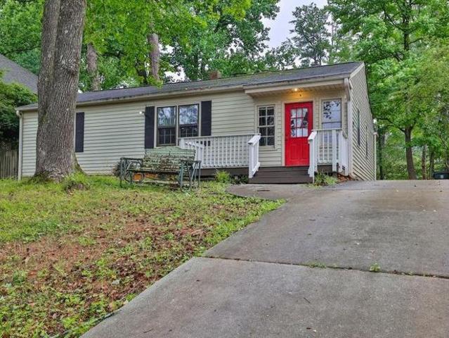 1968 Mendenhall St, Chamblee, GA 30341