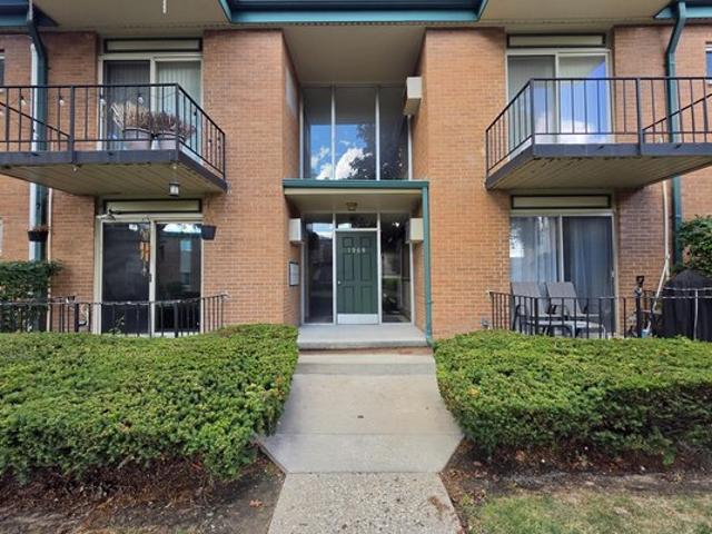1968 Axtell Dr Apt 1, Troy, MI 48084