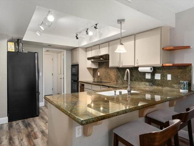 1968 Bechelli Ln, Redding, CA 96002