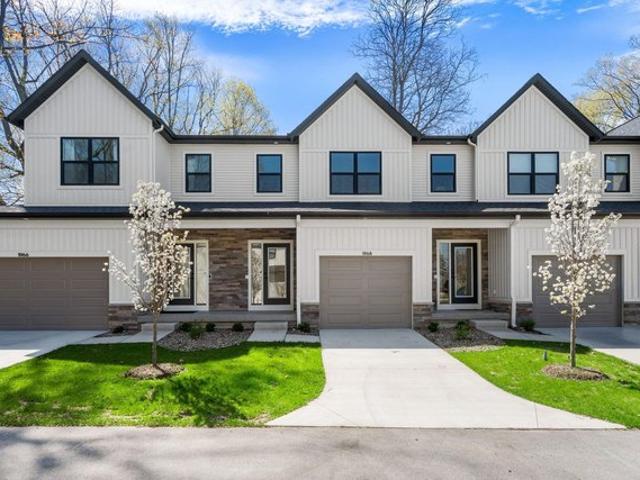 1968 S Shorewood Ln, Holland, MI 49423