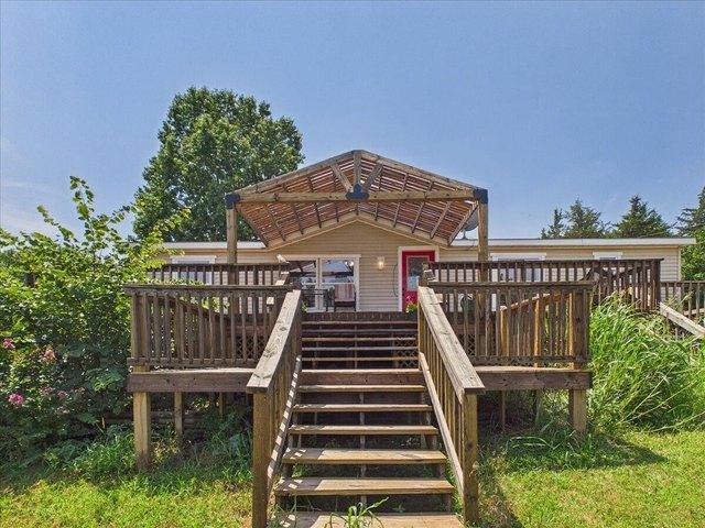 19694 County Road 258, Wheatland, MO 65779